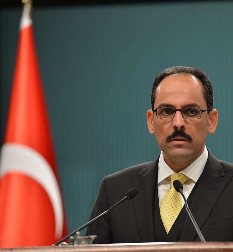 1599px-İbrahim_Kalin – מידה